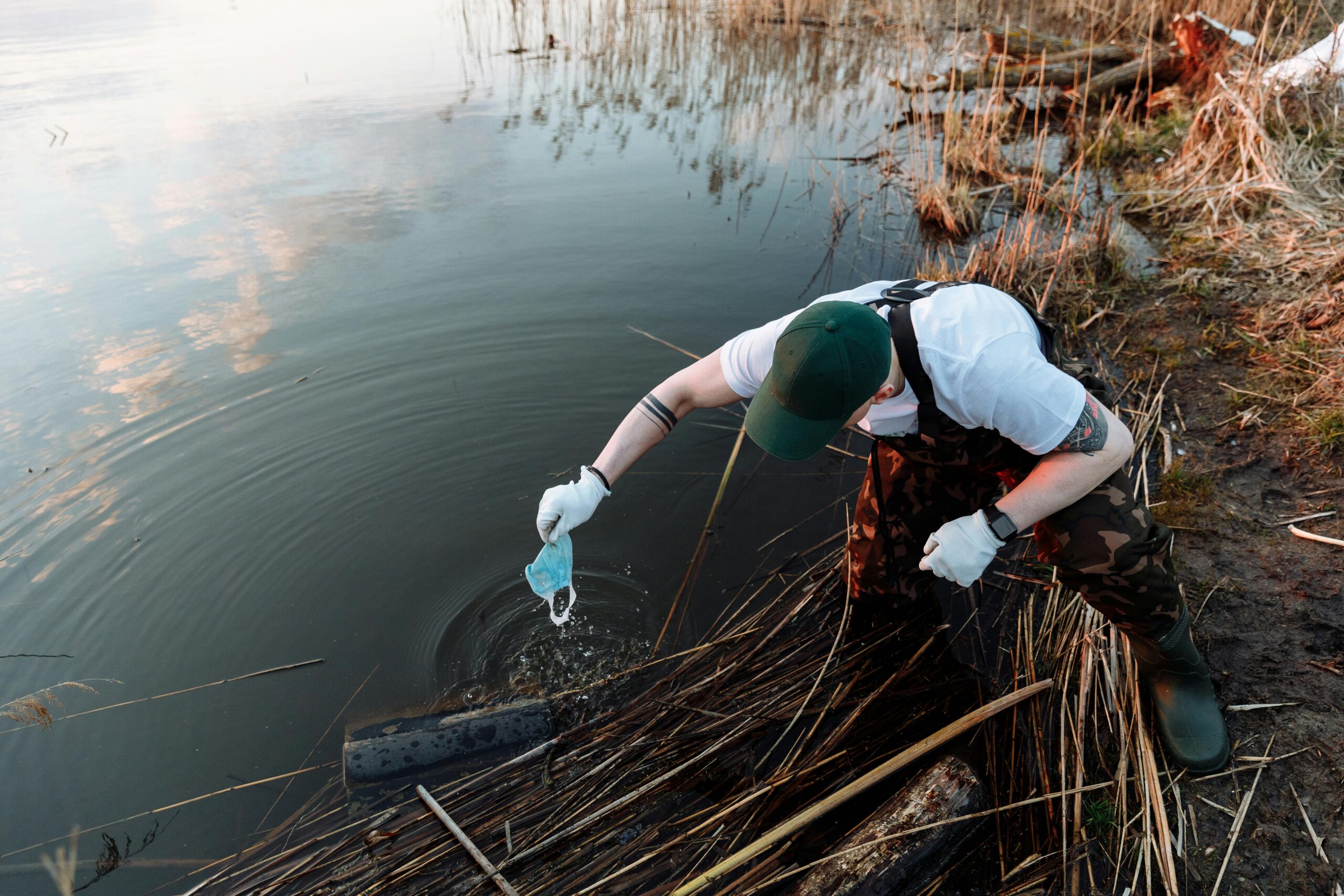 Poluarea apei, cauze și impact asupra mediului și sănătății - Eco Vest